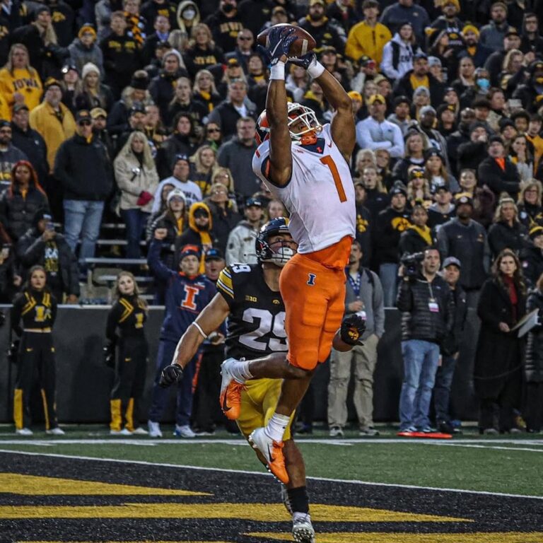 Guard Mihailo Petrovic officially announced by Illinois basketball ...